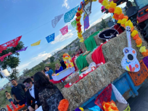 Desfile de catrinas y carros alegóricos – CETis 160